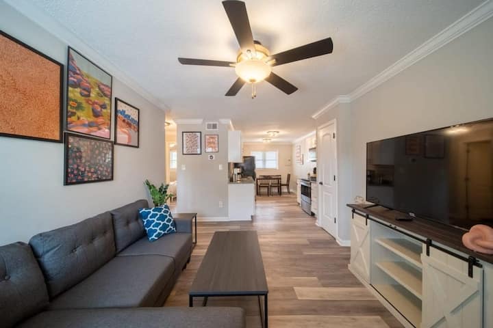 Ov Mosaic - River Suite - Norfolk, VA