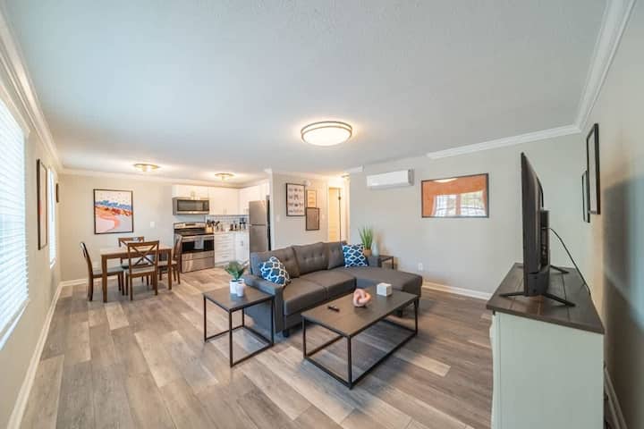 Ov Mosaic - Tide Suite - Norfolk, VA