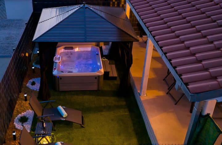 Maison Cute House With Jacuzzi (115391-k1) - Dugi Rat