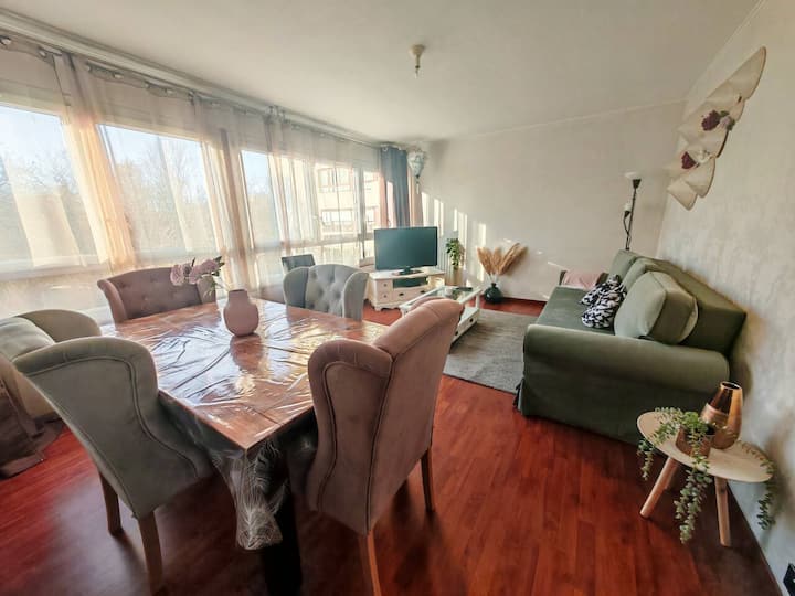 Charmant T3 5mins France Miniature Petit Balcon - Trappes