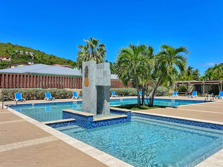3br Condo W/pool - Walk To The Beach In 5 Mins! - U.S. Virgin Islands