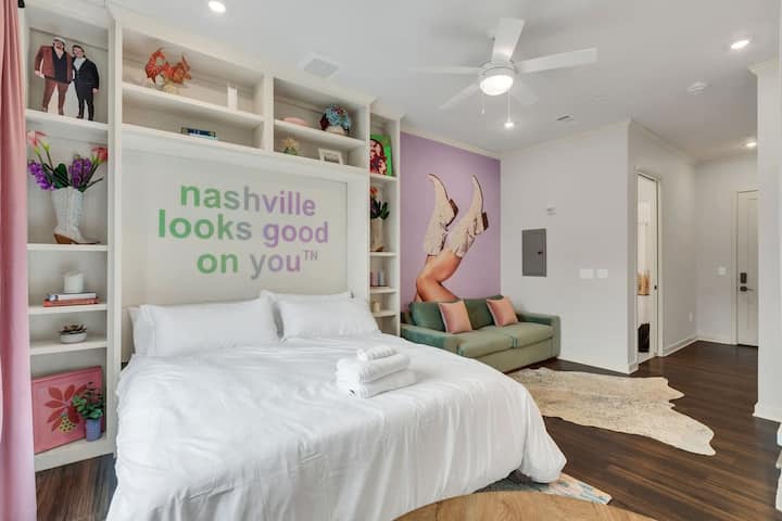 Lux Music Row Studio W/ Pool 1 Mile To Broadway! - Nashville, TN