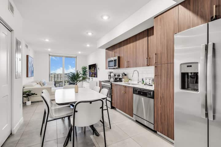 Family-friendly 3br Near Downtown Miami W/ Parking - Miami, FL