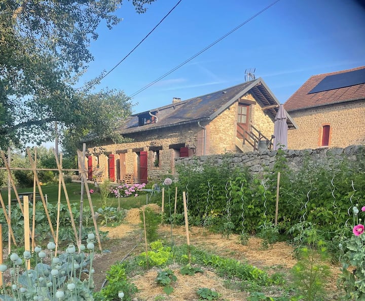 Un Domaine Rien Que Pour Vous-15 Pers-aubusson (23 - Creuse