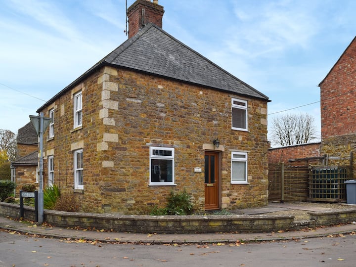 Tiddles Corner - Oakham