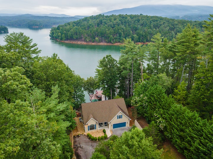 Sunset Haven On Lake James | Private Dock & Views! - Lake James, NC