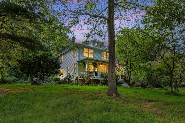 Badby Wood Farmhouse -3br/2.5 Ba- Fauquier County - Marshall, VA