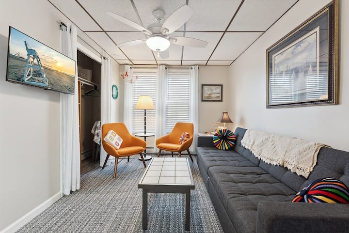 1br Condo Walk To Beach & Boards ~ Dine In Yard - Wildwood, NJ