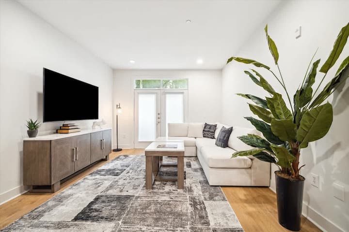 Montrose Deluxe Urban Nest-1 Bed Apt, 5 Mins From - Houston, TX
