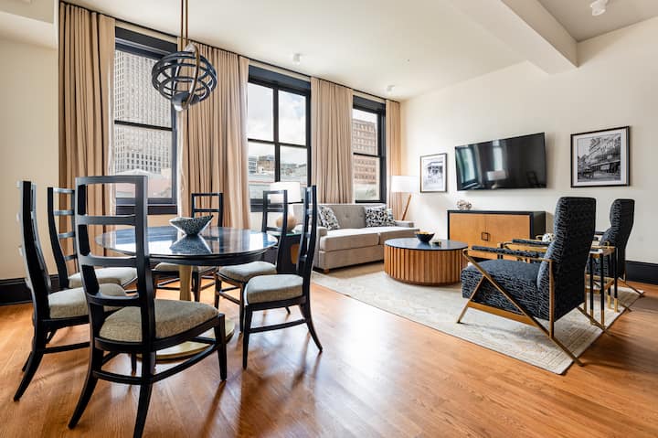 4br Group Space For 16 Near Bourbon | The Mayfair - New Orleans, LA