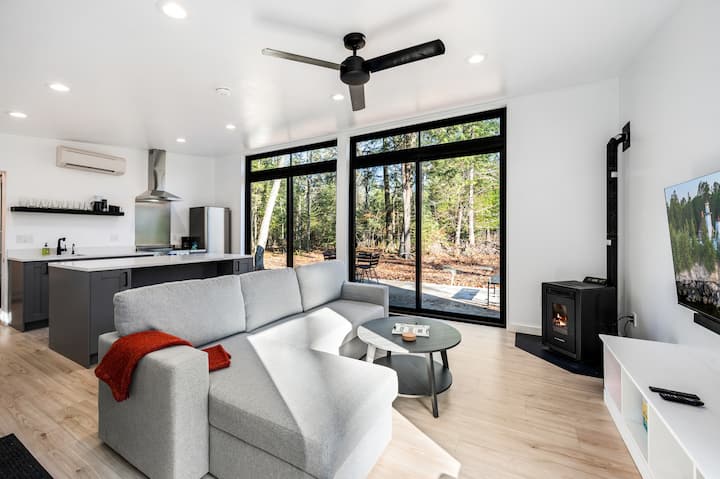 Egg Harbor-modern Wooded Retreat - Egg Harbor, WI