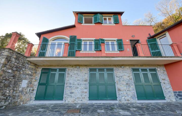 Gorgeous Home In Ne With Kitchen - Sestri Levante