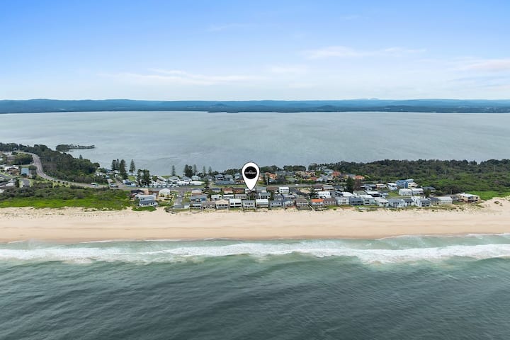 Seaside Living, Family Style! - The Entrance