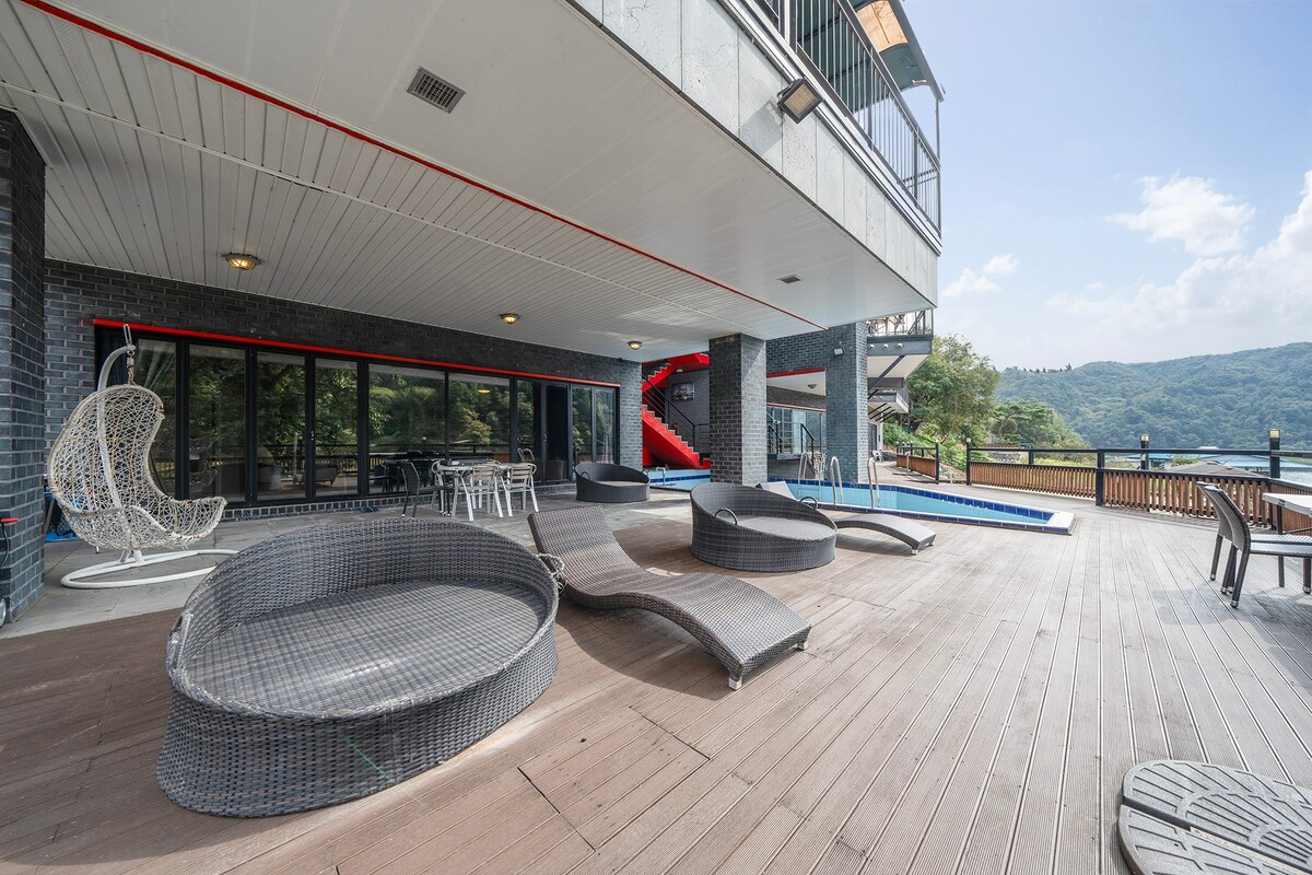 Clover, a perfect healing space with a view of the Bukhan River (1st ...