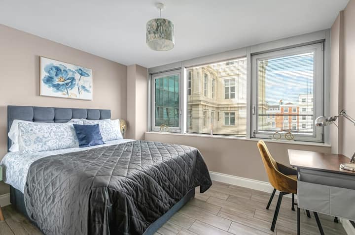 Brighton Lanes Residence | Spacious By The Sea - Brighton