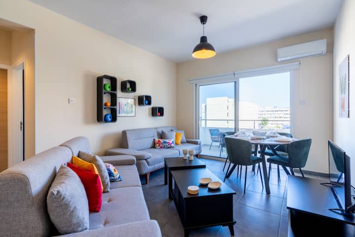 Sapphire’s 2-bedroom Apartment In Larnaca - Larnaka