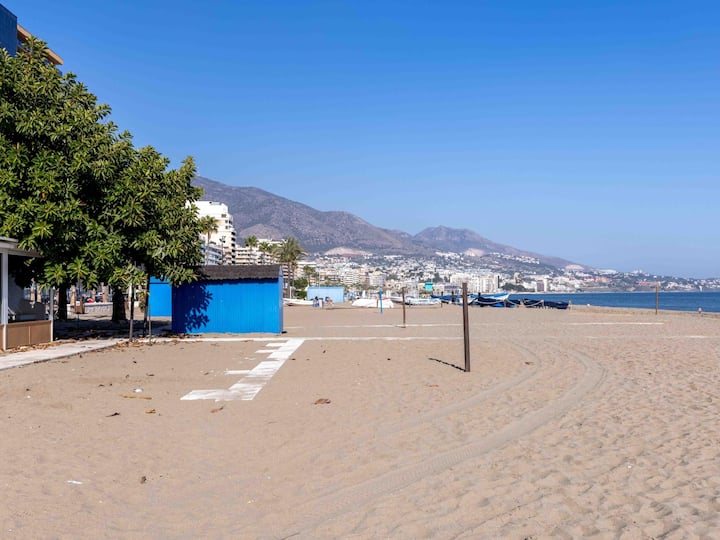 New Boliches Apartment 2nd Line Beach With Parking - Fuengirola