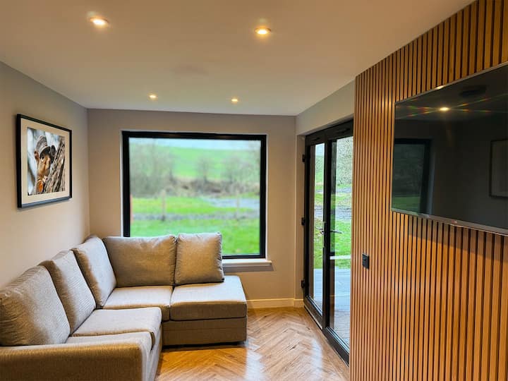 The Squirrel Lodge - Linlithgow