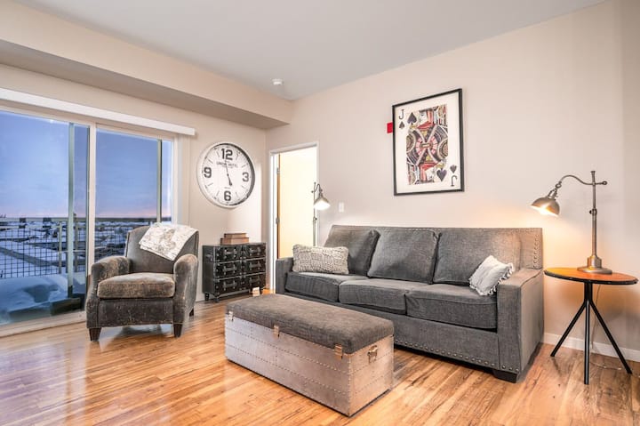 Luxury Furnished Apartment - Grand Forks, ND