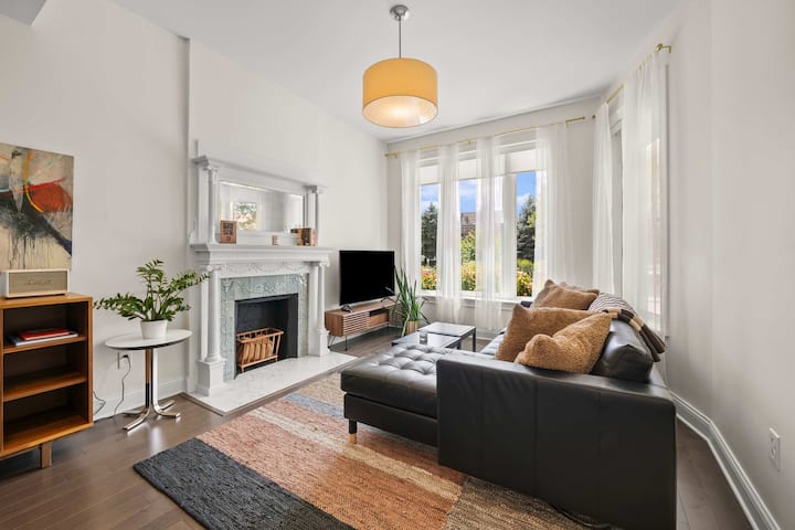 Washington Park | Rooftop Patio | Free Parking - Cincinnati, OH