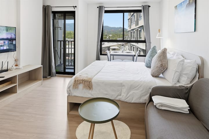 Modern 1br Studio • Pool • Gym • 1gbps Wifi - Phuket