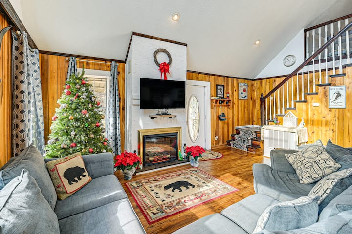 5 Mi To Blue Ridge Parkway: Mountain Cabin In Cana - Fancy Gap, VA