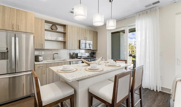 2nd Floor @ The Pointe! Walking Distance To The Be - Rosemary Beach, FL