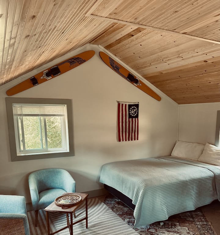 Fayes Cottage - Brookside Cottages & Resort - Interlochen, MI