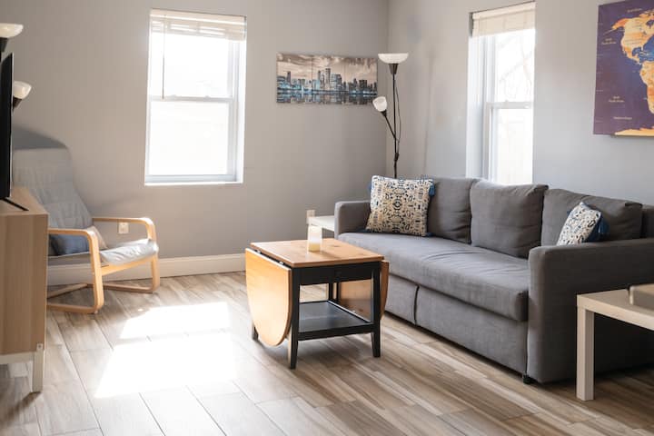 Beautiful First Flr, 2-bedroom Apt W/ Free Parking - Bear Mountain, NY