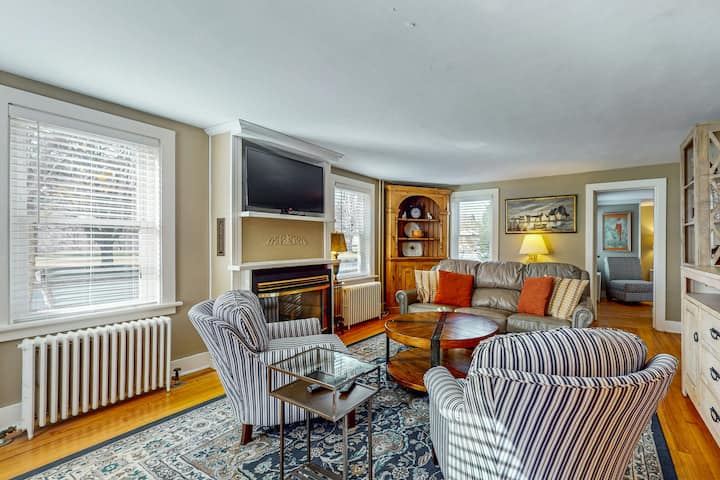 3br Home, Gas Fireplace, Dog-friendly, Wifi, Bbq - 多塞特