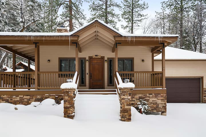 5-stars! Game Room, Fire Pit, Walk To Forest - Oso - Big Bear Lake, CA