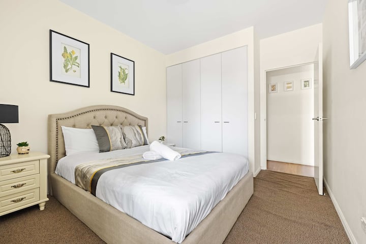 Modern Apt - Free Parking - Convenient Location - Camperdown