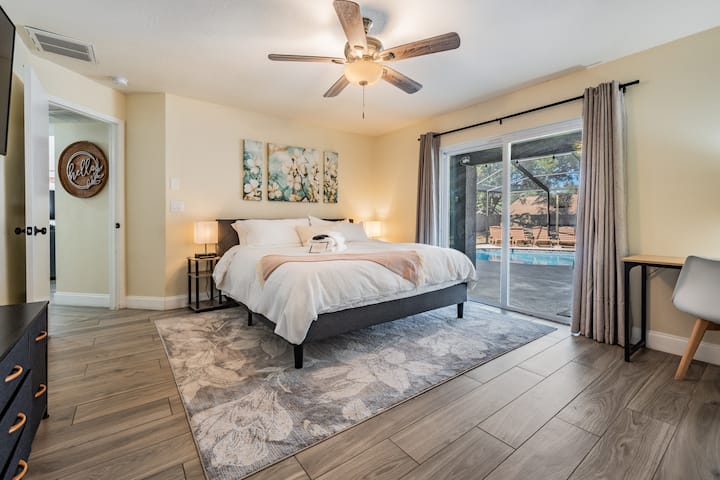 Coastal Oasis | Heated Pool, Fire Pit, Beaches - Dunedin, FL