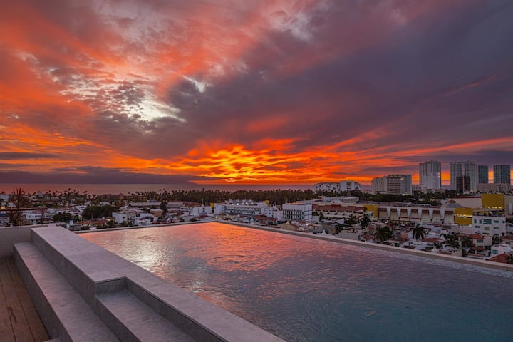 Casa Stephano - New Luxe Condo In Versalles - Puerto Vallarta