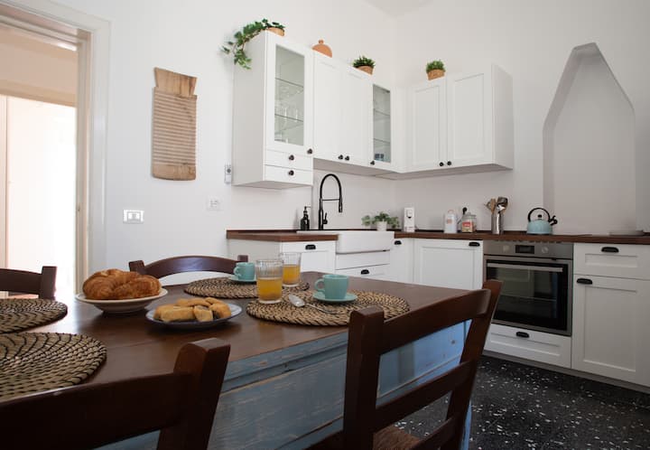 Casa Rosanna - Home By The Sea - The Fab Stay - Italia