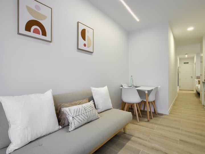 Fantastic Bedroom In Vallecas Area - Madrid