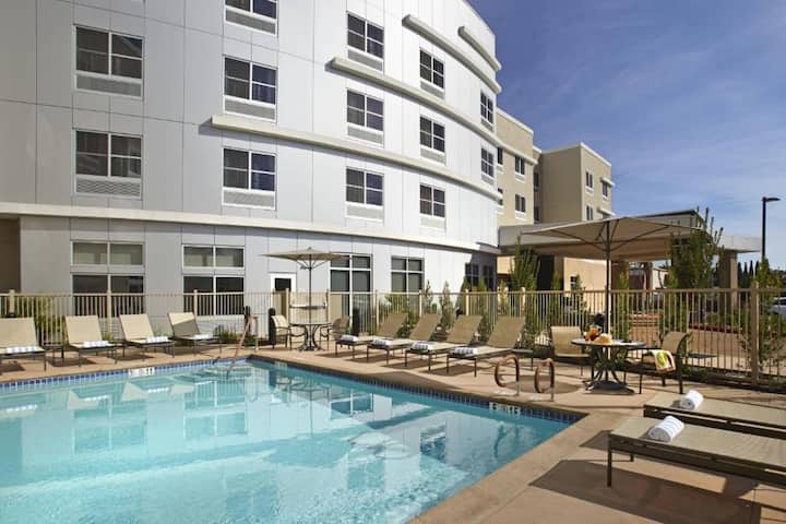 Comfort In The Heart Of Silicon Valley |Restaurant - Mountain View, CA