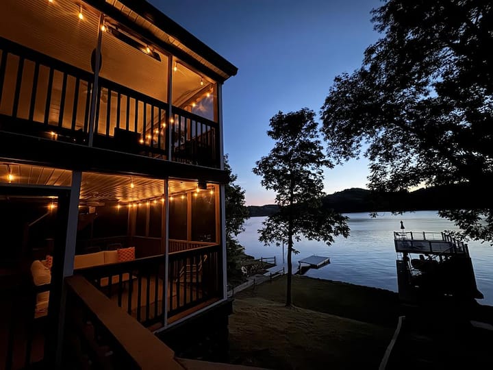 Lake Front W/ 2 Screened In Porches & New Dock! - Claytor Lake State Park, Dublin
