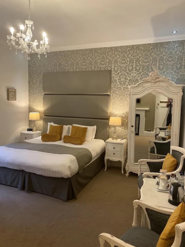 Double Ou Twin-exécutif-salle De Bain Et Douche - Mudeford