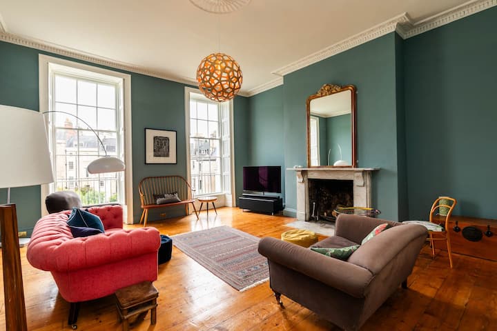 Georgian Townhouse With Garden Near Royal Crescent - Bath