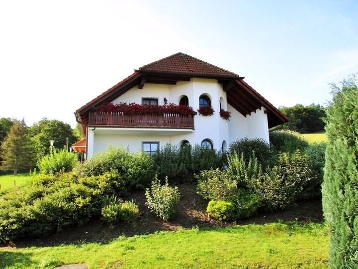 Wohnung In Fischbach Mit Terrasse, Garten Und. - Waltershausen