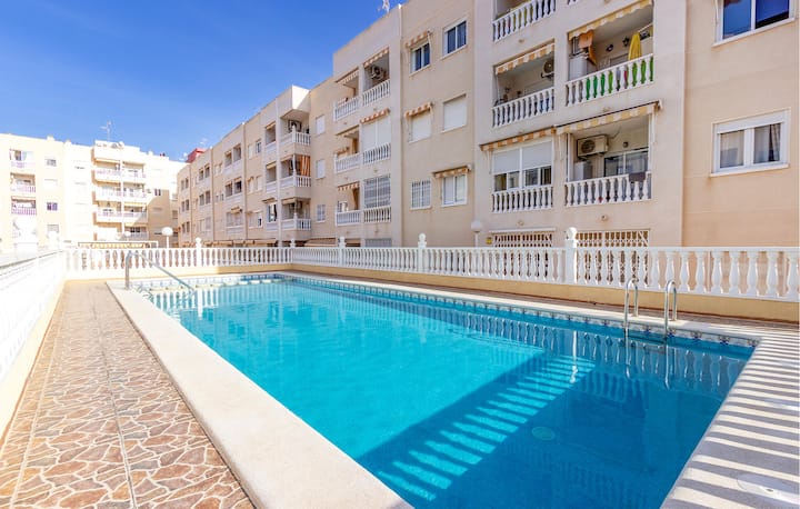 Stunning Apartment In Torrevieja - Torrevieja