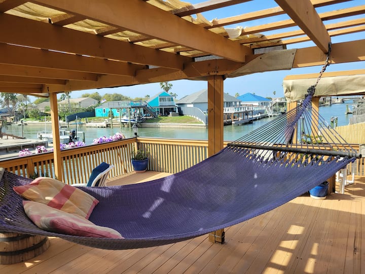 Paradise On The Island Canal 8/4 Pool & 2 Hot Tub - Corpus Christi, TX