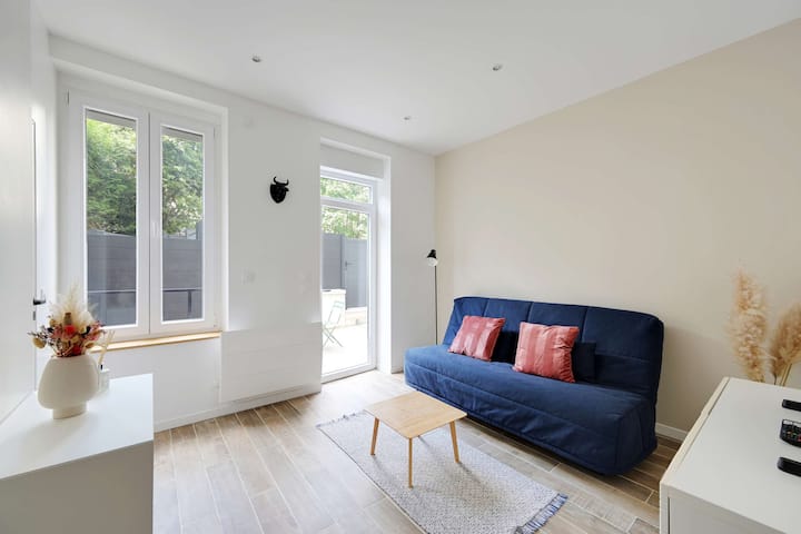 Studio Avec Terrasse Au Pied Du Rer A Proche Paris - Vincennes