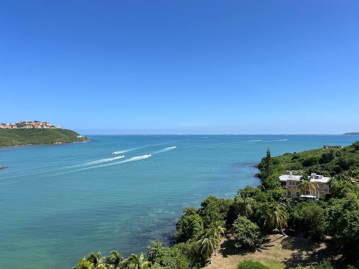 Charming Waterfront Condo W Gorgeous Balcony Views - Fajardo