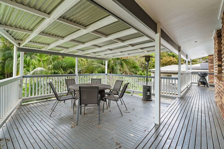 Palm Paradise - Moments From The Beach! - Avoca Beach