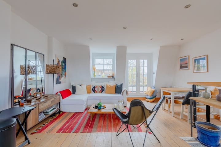 Perfect 2bd Duplex With Private Balcony, Islington - London