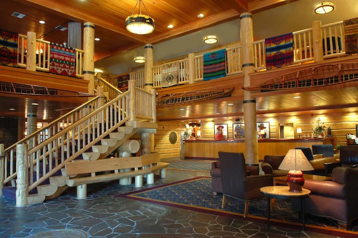 Ideal For Groups: 2 Family-friendly Rooms W/ Pool - Vancouver, WA