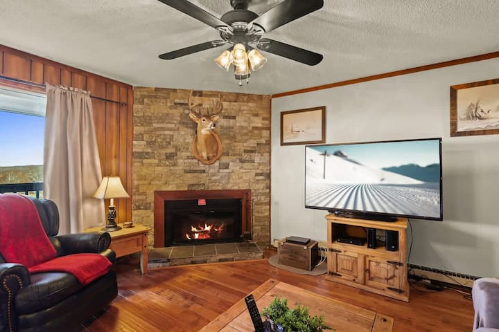 Cozy Condo Retreat In Beech Mountain - Banner Elk