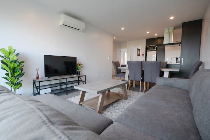 Chic Urban Retreat In Grey Lynn - 오클랜드